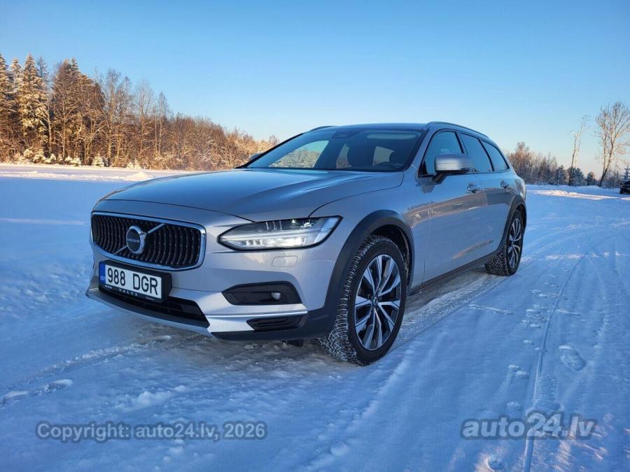 Pelēks Volvo V90 2023 Rapla, ar dzinēja tilpumu 2.00 L un nobraukumu 93 tūkst. km par 44900 €, foto 2 vietnē AUTOMOTO.COM.LV