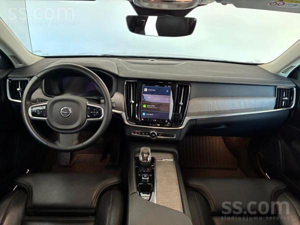 Pelēks Volvo V90 2023 Rīga, ar dzinēja tilpumu 2.00 L un nobraukumu 98 tūkst. km par 35500 €, foto 6 vietnē AUTOMOTO.COM.LV