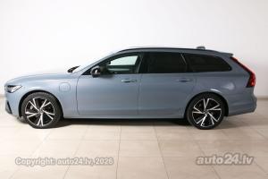 Pelēks Volvo V90 2023 Pērnava, ar dzinēja tilpumu 2.00 L un nobraukumu 50 tūkst. km par 44990 €, foto 4 vietnē AUTOMOTO.COM.LV