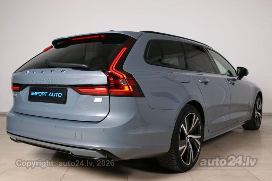 Pelēks Volvo V90 2023 Pērnava, ar dzinēja tilpumu 2.00 L un nobraukumu 50 tūkst. km par 44990 €, foto 7 vietnē AUTOMOTO.COM.LV