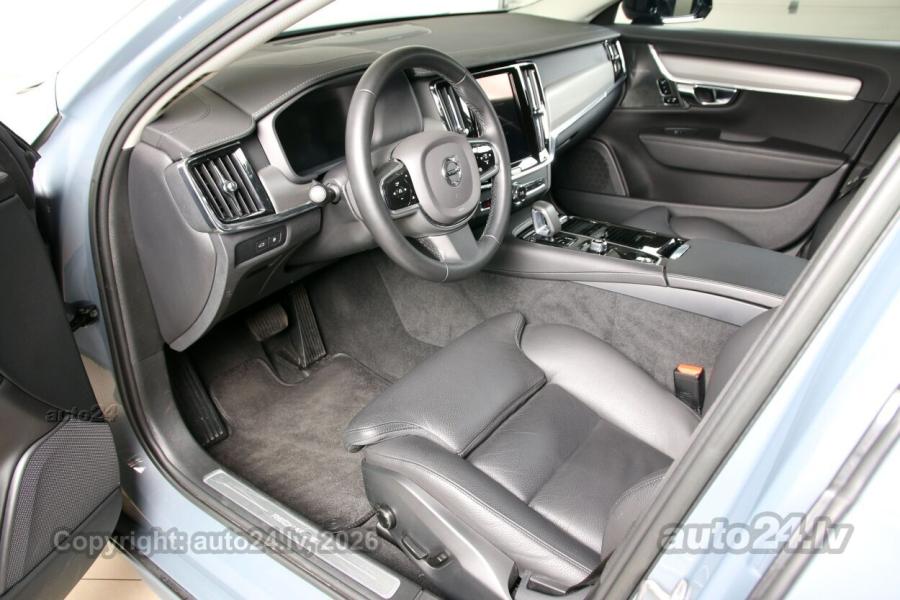 Pelēks Volvo V90 2023 Pērnava, ar dzinēja tilpumu 2.00 L un nobraukumu 50 tūkst. km par 44990 €, foto 8 vietnē AUTOMOTO.COM.LV