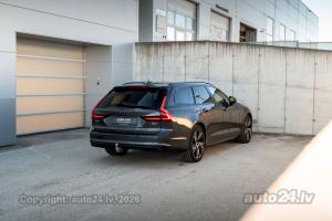 Pelēks Volvo V90 2023 Tartu, ar dzinēja tilpumu 2.00 L un nobraukumu 55 tūkst. km par 39900 €, foto 12 vietnē AUTOMOTO.COM.LV