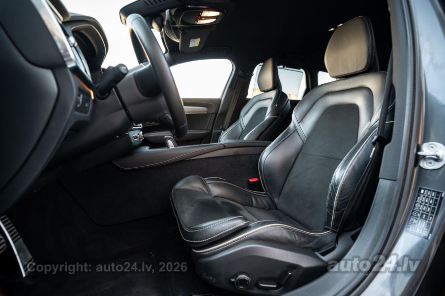 Pelēks Volvo V90 2023 Tartu, ar dzinēja tilpumu 2.00 L un nobraukumu 55 tūkst. km par 39900 €, foto 14 vietnē AUTOMOTO.COM.LV