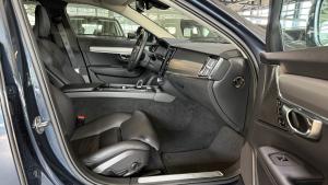 Grey Volvo V90 2023 in Riga, with an engine capacity of 2.00 L and mileage of 139 thousand km for 33900 €, photo 16 on AUTOMOTO.COM.LV