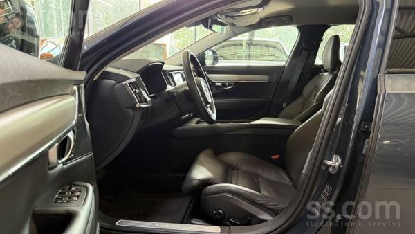 Pelēks Volvo V90 2023 Rīga, ar dzinēja tilpumu 2.00 L un nobraukumu 139 tūkst. km par 33900 €, foto 10 vietnē AUTOMOTO.COM.LV