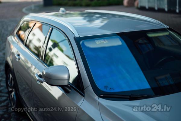 Pelēks Volvo V90 2023 Tallina, ar dzinēja tilpumu 2.00 L un nobraukumu 120 tūkst. km par 44000 €, foto 6 vietnē AUTOMOTO.COM.LV