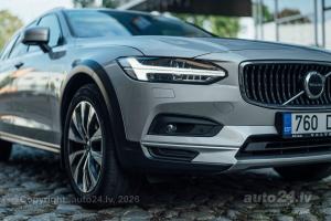 Pelēks Volvo V90 2023 Tallina, ar dzinēja tilpumu 2.00 L un nobraukumu 120 tūkst. km par 44000 €, foto 7 vietnē AUTOMOTO.COM.LV