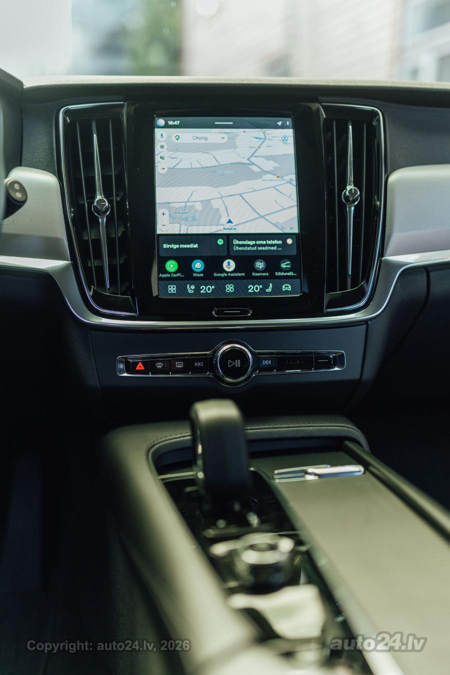 Pelēks Volvo V90 2023 Tallina, ar dzinēja tilpumu 2.00 L un nobraukumu 120 tūkst. km par 44000 €, foto 12 vietnē AUTOMOTO.COM.LV