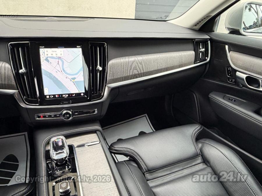 Pelēks Volvo V90 2024 Pērnava, ar dzinēja tilpumu 2.00 L un nobraukumu 144 tūkst. km par 35990 €, foto 9 vietnē AUTOMOTO.COM.LV