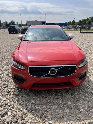 Red Volvo V90 2019 in Kaunas, with an engine capacity of 1.97 L and mileage of 200 thousand km for 21500 €, photo 3 on AUTOMOTO.COM.LV