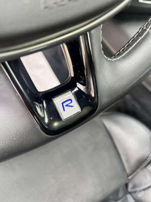 Red Volvo V90 2019 in Kaunas, with an engine capacity of 1.97 L and mileage of 200 thousand km for 21500 €, photo 11 on AUTOMOTO.COM.LV