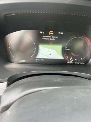 Red Volvo V90 2019 in Kaunas, with an engine capacity of 1.97 L and mileage of 200 thousand km for 21500 €, photo 13 on AUTOMOTO.COM.LV