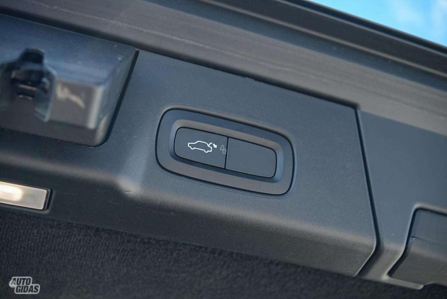 Volvo V90 2016 in Marijampole, with an engine capacity of 2.00 L and mileage of 321 thousand km for 11950 €, photo 16 on AUTOMOTO.COM.LV