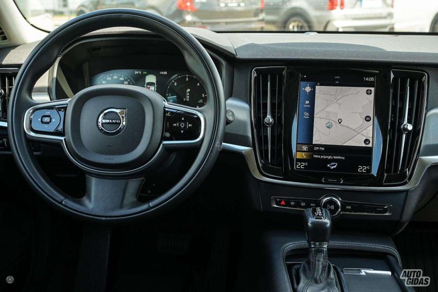 Volvo V90 2016 in Marijampole, with an engine capacity of 2.00 L and mileage of 321 thousand km for 11950 €, photo 18 on AUTOMOTO.COM.LV