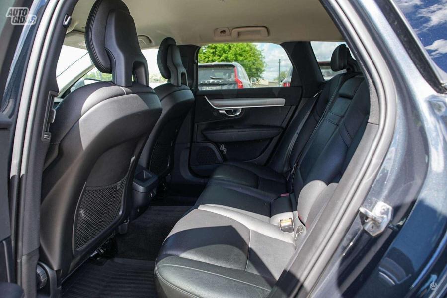 Volvo V90 2016 in Marijampole, with an engine capacity of 2.00 L and mileage of 321 thousand km for 11950 €, photo 29 on AUTOMOTO.COM.LV