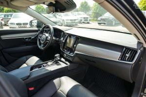 Volvo V90 2016 in Marijampole, with an engine capacity of 2.00 L and mileage of 321 thousand km for 11950 €, photo 34 on AUTOMOTO.COM.LV