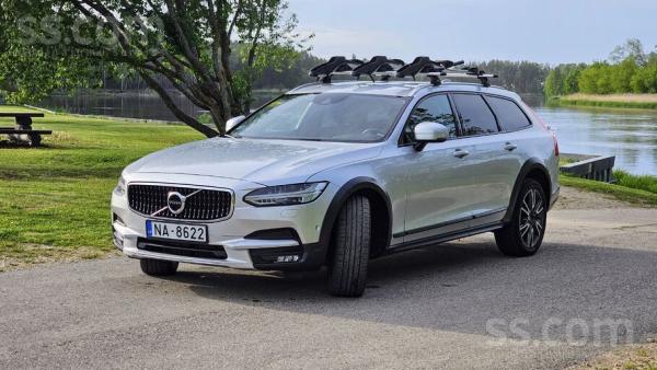 Volvo V90 2017 in Riga, with an engine capacity of 2.00 L and mileage of 305 thousand km for 22000 €, photo 2 on AUTOMOTO.COM.LV