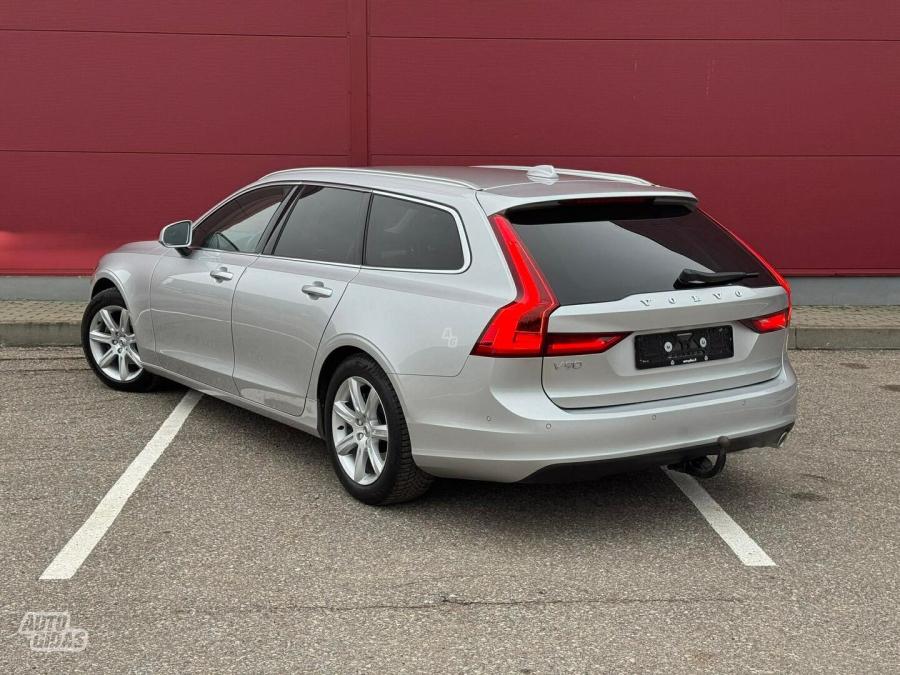 Volvo V90 2017 in Kaunas, with an engine capacity of 2.00 L and mileage of 166 thousand km for 17450 €, photo 3 on AUTOMOTO.COM.LV
