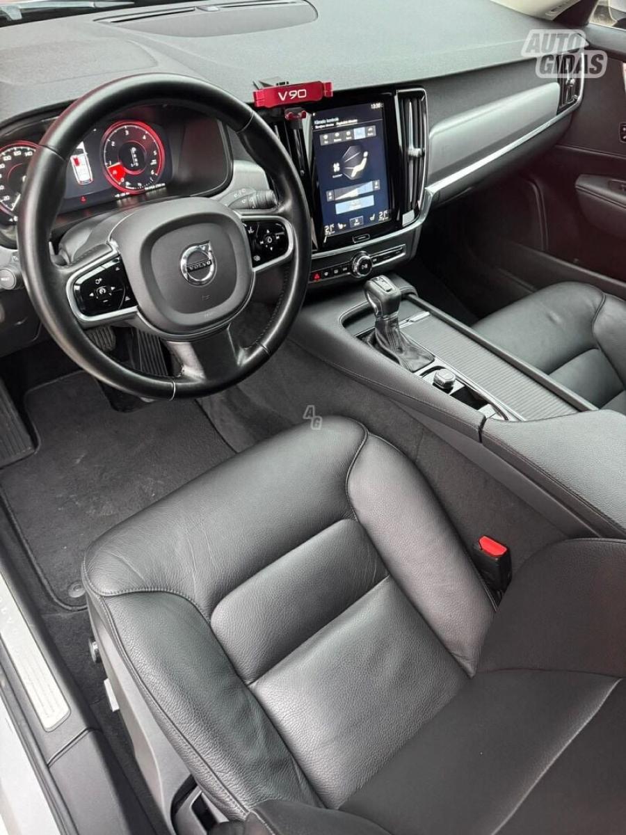 Volvo V90 2017 in Kaunas, with an engine capacity of 2.00 L and mileage of 166 thousand km for 17450 €, photo 8 on AUTOMOTO.COM.LV