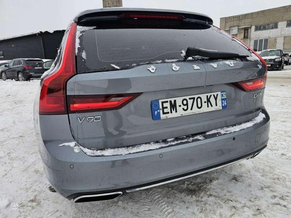 Volvo V90 2017 Tauragė, ar dzinēja tilpumu 2.00 L un nobraukumu 271 tūkst. km par 11700 €, foto 4 vietnē AUTOMOTO.COM.LV