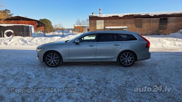 Volvo V90 2017 in Tallinn, with an engine capacity of 2.00 L and mileage of 255 thousand km for 14990 €, photo 6 on AUTOMOTO.COM.LV