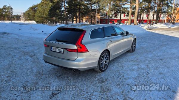 Volvo V90 2017 in Tallinn, with an engine capacity of 2.00 L and mileage of 255 thousand km for 14990 €, photo 8 on AUTOMOTO.COM.LV