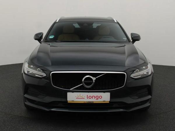 Volvo V90 2017 in Vilnius, with an engine capacity of 2.00 L and mileage of 213 thousand km for 16999 €, photo 3 on AUTOMOTO.COM.LV
