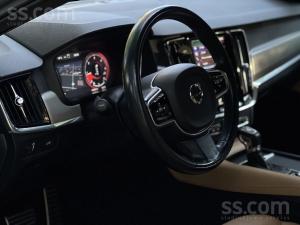 Volvo V90 2017 in Riga, with an engine capacity of 2.00 L and mileage of 293 thousand km for 15999 €, photo 7 on AUTOMOTO.COM.LV