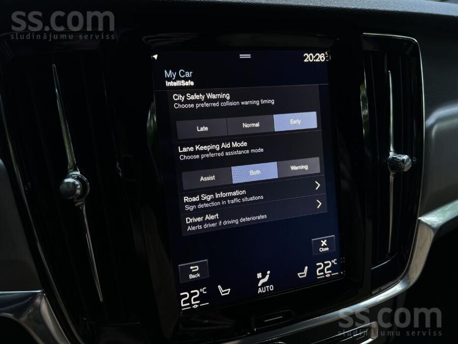 Volvo V90 2017 in Riga, with an engine capacity of 2.00 L and mileage of 293 thousand km for 15999 €, photo 14 on AUTOMOTO.COM.LV