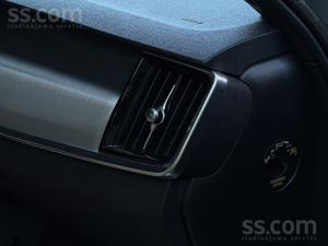 Volvo V90 2017 in Riga, with an engine capacity of 2.00 L and mileage of 293 thousand km for 15999 €, photo 24 on AUTOMOTO.COM.LV