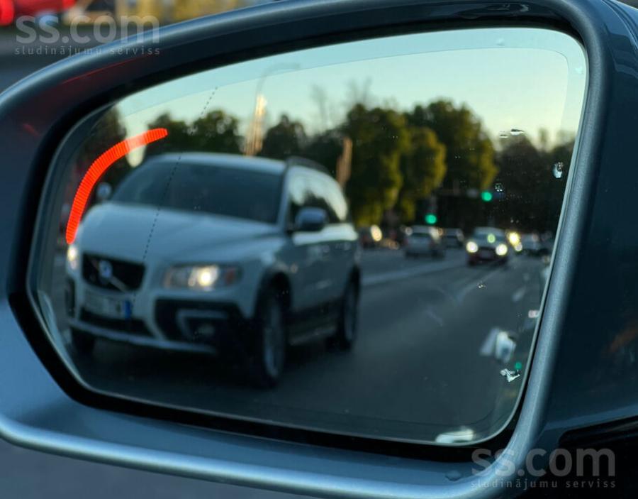 Volvo V90 2017 in Riga, with an engine capacity of 2.00 L and mileage of 293 thousand km for 15999 €, photo 25 on AUTOMOTO.COM.LV