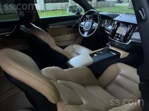Volvo V90 2017 in Riga, with an engine capacity of 2.00 L and mileage of 293 thousand km for 15999 €, photo 26 on AUTOMOTO.COM.LV