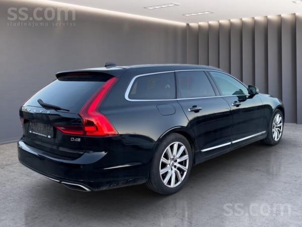 Volvo V90 2017 in Riga, with an engine capacity of 2.00 L and mileage of 181 thousand km for 12900 €, photo 6 on AUTOMOTO.COM.LV
