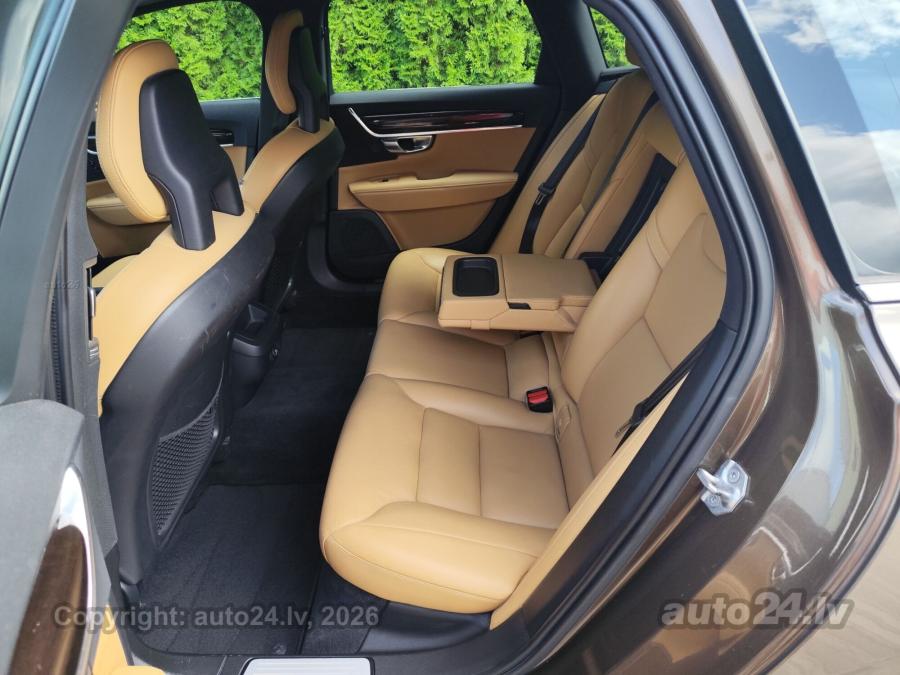 Volvo V90 2017 Paide, ar dzinēja tilpumu 2.00 L un nobraukumu 262 tūkst. km par 15990 €, foto 14 vietnē AUTOMOTO.COM.LV