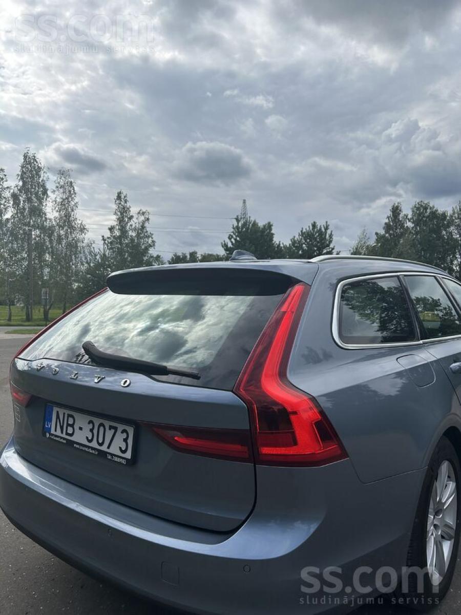 Volvo V90 2017 Jūrmala, ar dzinēja tilpumu 2.00 L un nobraukumu 252 tūkst. km par 15100 €, foto 4 vietnē AUTOMOTO.COM.LV