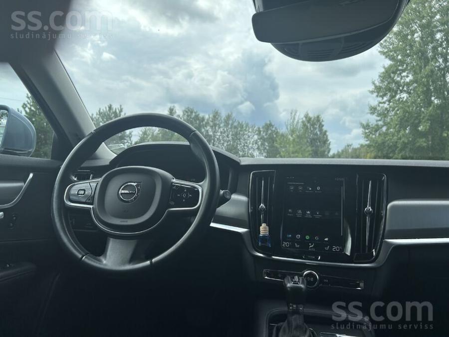 Volvo V90 2017 Jūrmala, ar dzinēja tilpumu 2.00 L un nobraukumu 252 tūkst. km par 15100 €, foto 8 vietnē AUTOMOTO.COM.LV