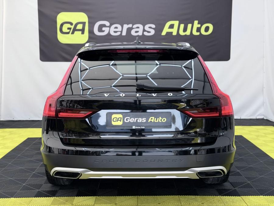 Volvo V90 2017 Viļņa, ar dzinēja tilpumu 0.00 L un nobraukumu 0 tūkst. km par 16400 €, foto 6 vietnē AUTOMOTO.COM.LV