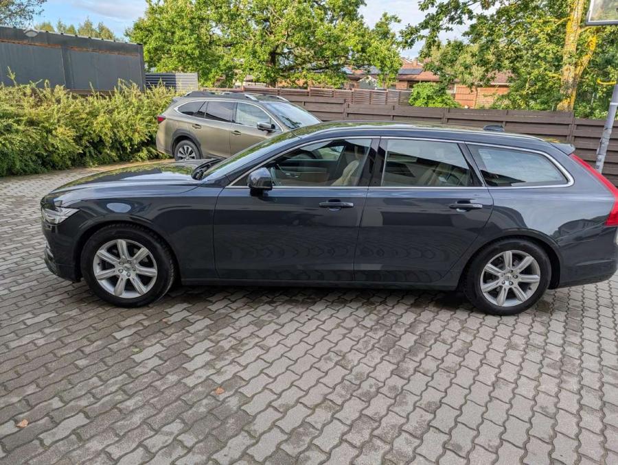 Volvo V90 2018 Viļņa, ar dzinēja tilpumu 1.97 L un nobraukumu 234 tūkst. km par 15900 €, foto 3 vietnē AUTOMOTO.COM.LV