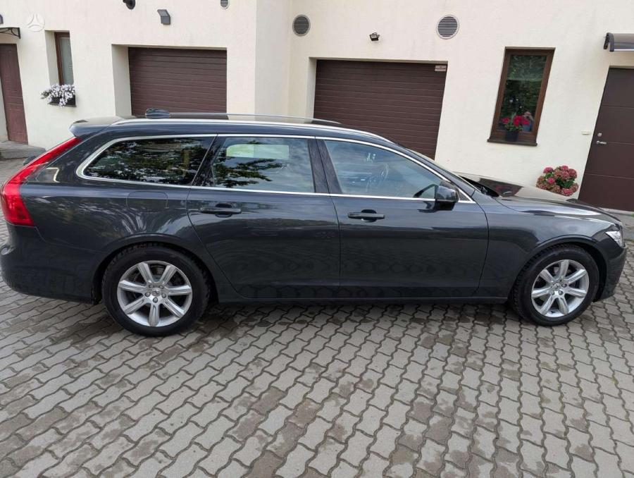 Volvo V90 2018 Viļņa, ar dzinēja tilpumu 1.97 L un nobraukumu 234 tūkst. km par 15900 €, foto 7 vietnē AUTOMOTO.COM.LV