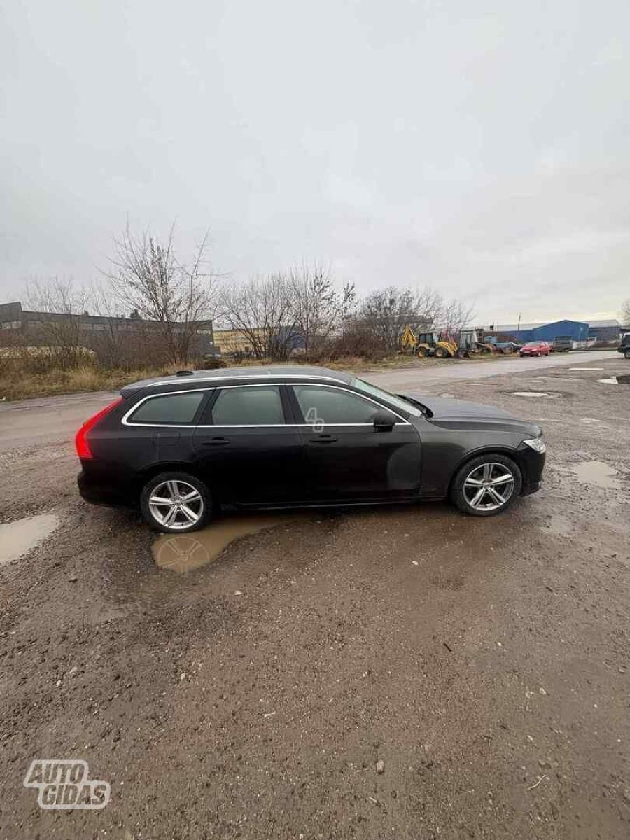 Volvo V90 2018 Kauņa, ar dzinēja tilpumu 2.00 L un nobraukumu 465 tūkst. km par 7200 €, foto 5 vietnē AUTOMOTO.COM.LV