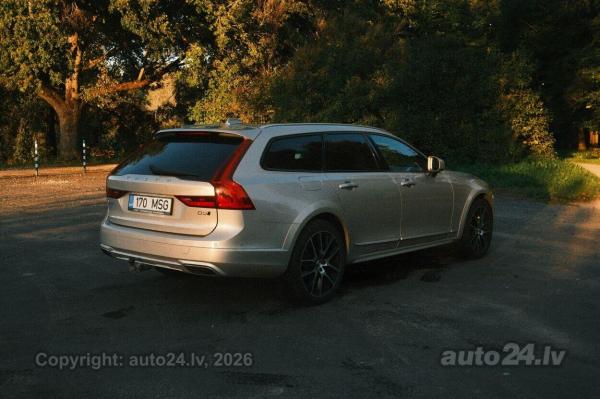 Volvo V90 2018 Tallina, ar dzinēja tilpumu 2.00 L un nobraukumu 260 tūkst. km par 27800 €, foto 4 vietnē AUTOMOTO.COM.LV