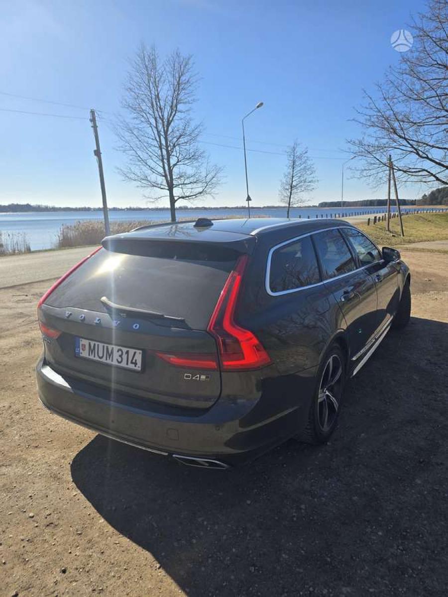 Volvo V90 2018 Biržai, ar dzinēja tilpumu 1.97 L un nobraukumu 208 tūkst. km par 18500 €, foto 3 vietnē AUTOMOTO.COM.LV