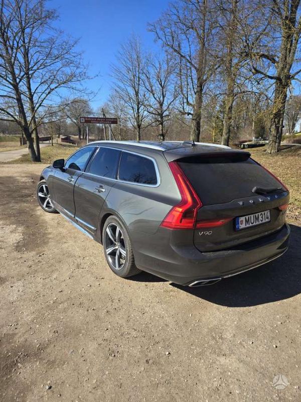 Volvo V90 2018 Biržai, ar dzinēja tilpumu 1.97 L un nobraukumu 208 tūkst. km par 18500 €, foto 4 vietnē AUTOMOTO.COM.LV