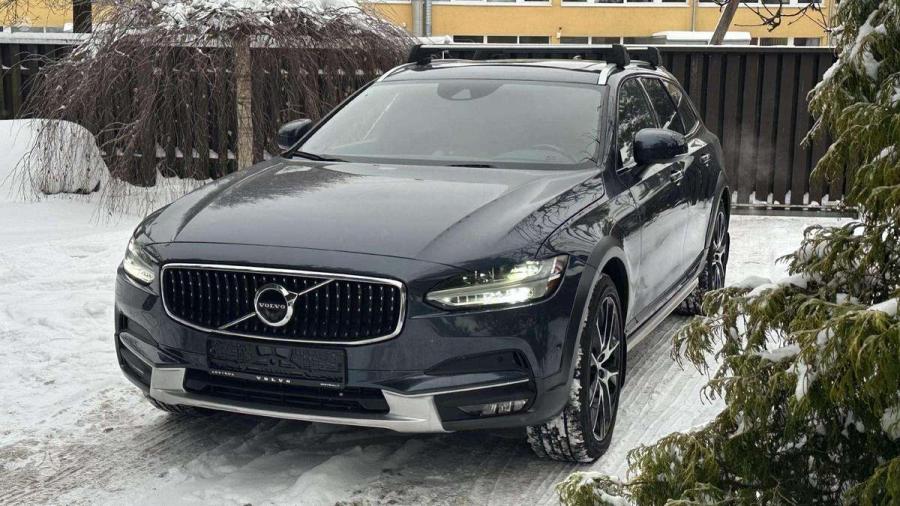 Volvo V90 2018 Kauņa, ar dzinēja tilpumu 2.00 L un nobraukumu 97 tūkst. km par 24900 €, foto 1 vietnē AUTOMOTO.COM.LV