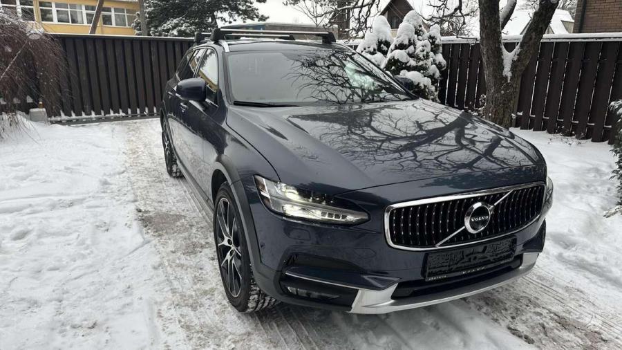 Volvo V90 2018 Kauņa, ar dzinēja tilpumu 2.00 L un nobraukumu 97 tūkst. km par 24900 €, foto 2 vietnē AUTOMOTO.COM.LV