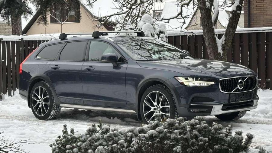 Volvo V90 2018 Kauņa, ar dzinēja tilpumu 2.00 L un nobraukumu 97 tūkst. km par 24900 €, foto 3 vietnē AUTOMOTO.COM.LV