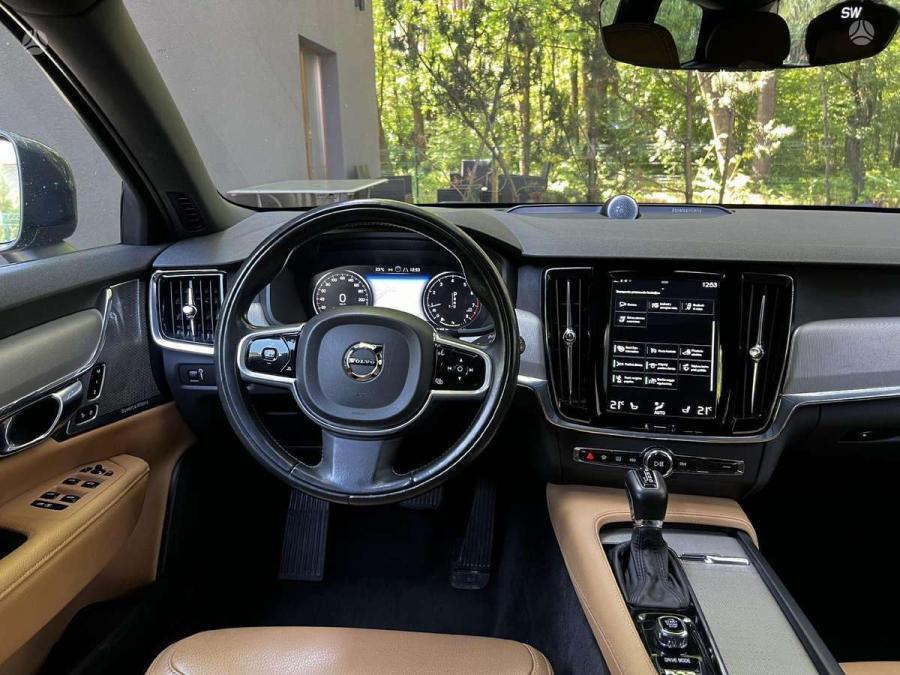 Volvo V90 2018 Kauņa, ar dzinēja tilpumu 2.00 L un nobraukumu 97 tūkst. km par 24900 €, foto 18 vietnē AUTOMOTO.COM.LV