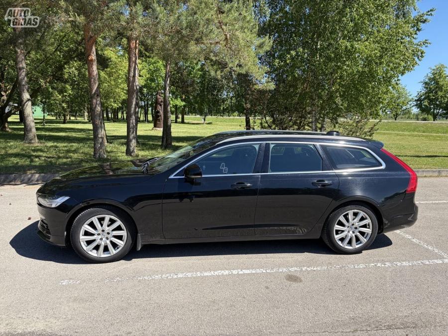 Volvo V90 2018 in Joniskis, with an engine capacity of 2.00 L and mileage of 371 thousand km for 10900 €, photo 1 on AUTOMOTO.COM.LV