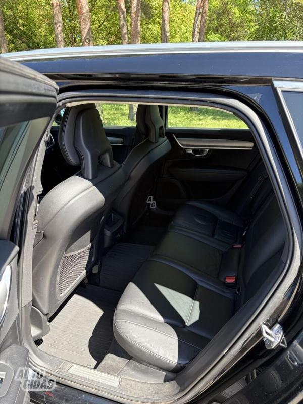 Volvo V90 2018 in Joniskis, with an engine capacity of 2.00 L and mileage of 371 thousand km for 10900 €, photo 9 on AUTOMOTO.COM.LV