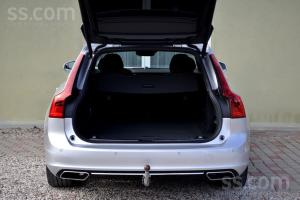 Volvo V90 2018 in Tukums, with an engine capacity of 2.00 L and mileage of 242 thousand km for 17890 €, photo 34 on AUTOMOTO.COM.LV